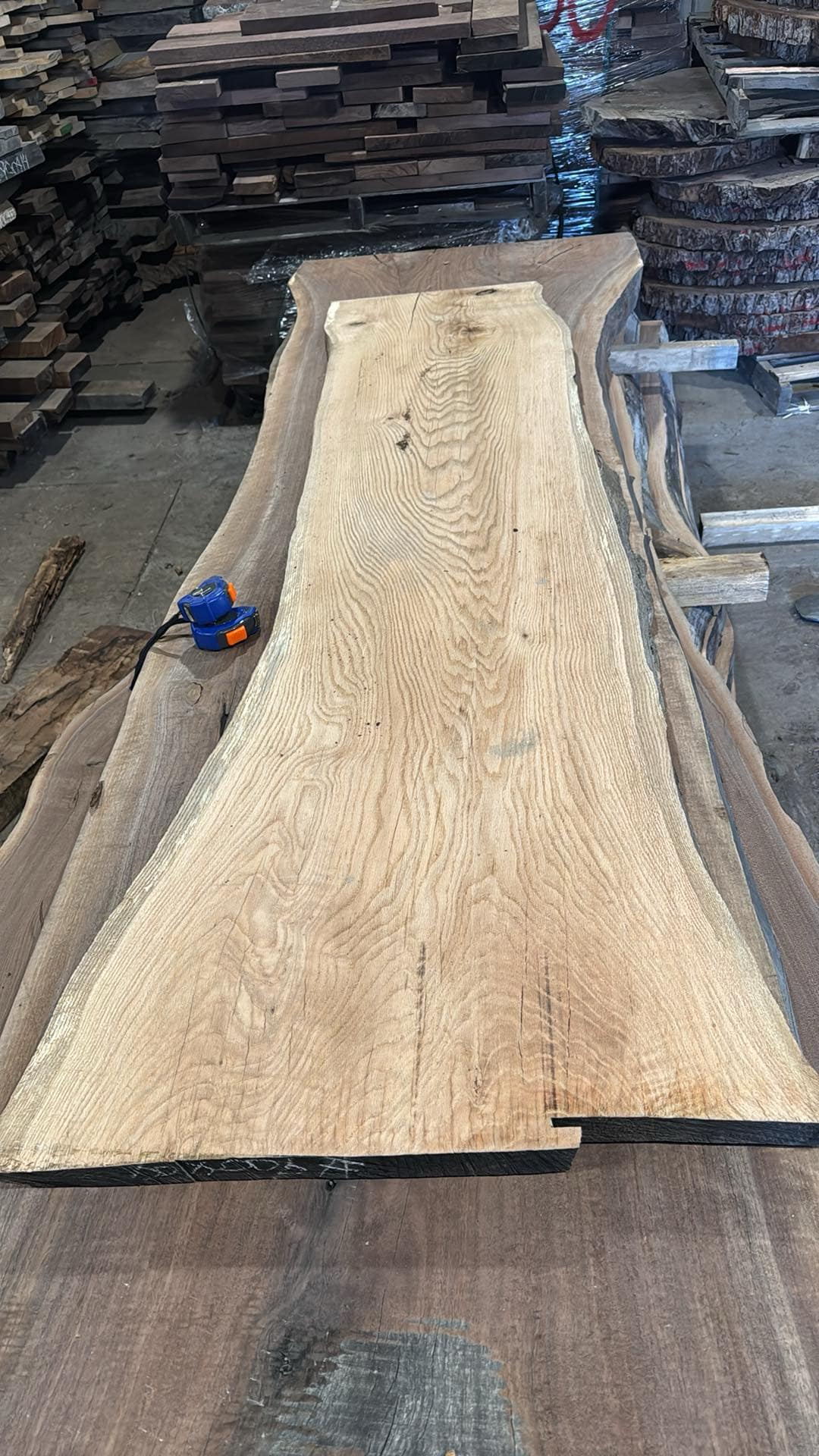 Red Oak slabs width ranging from 25'' to 30'' – can-am logs & lumber