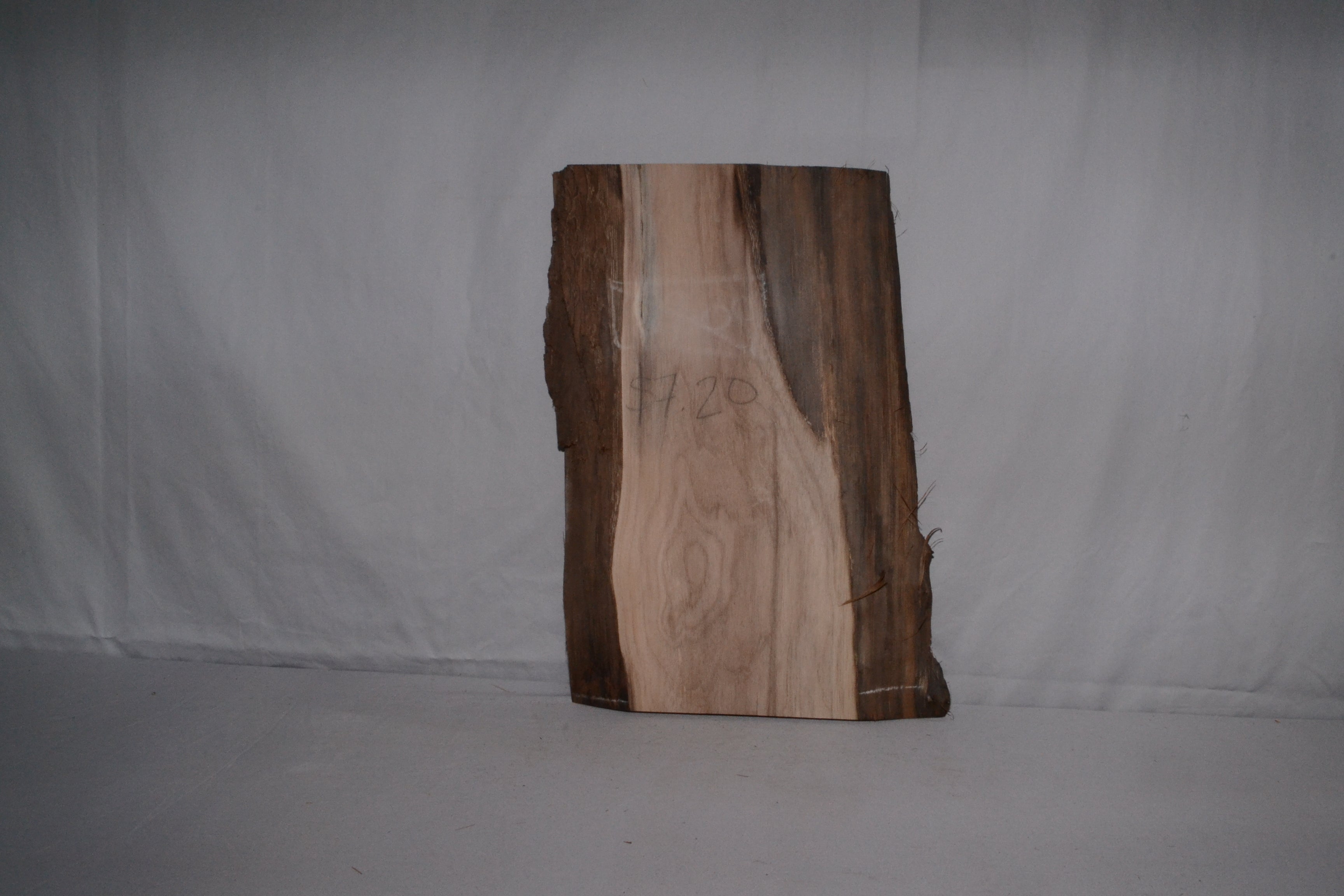 Small live edge black walnut (nn-12) – can-am logs & lumber